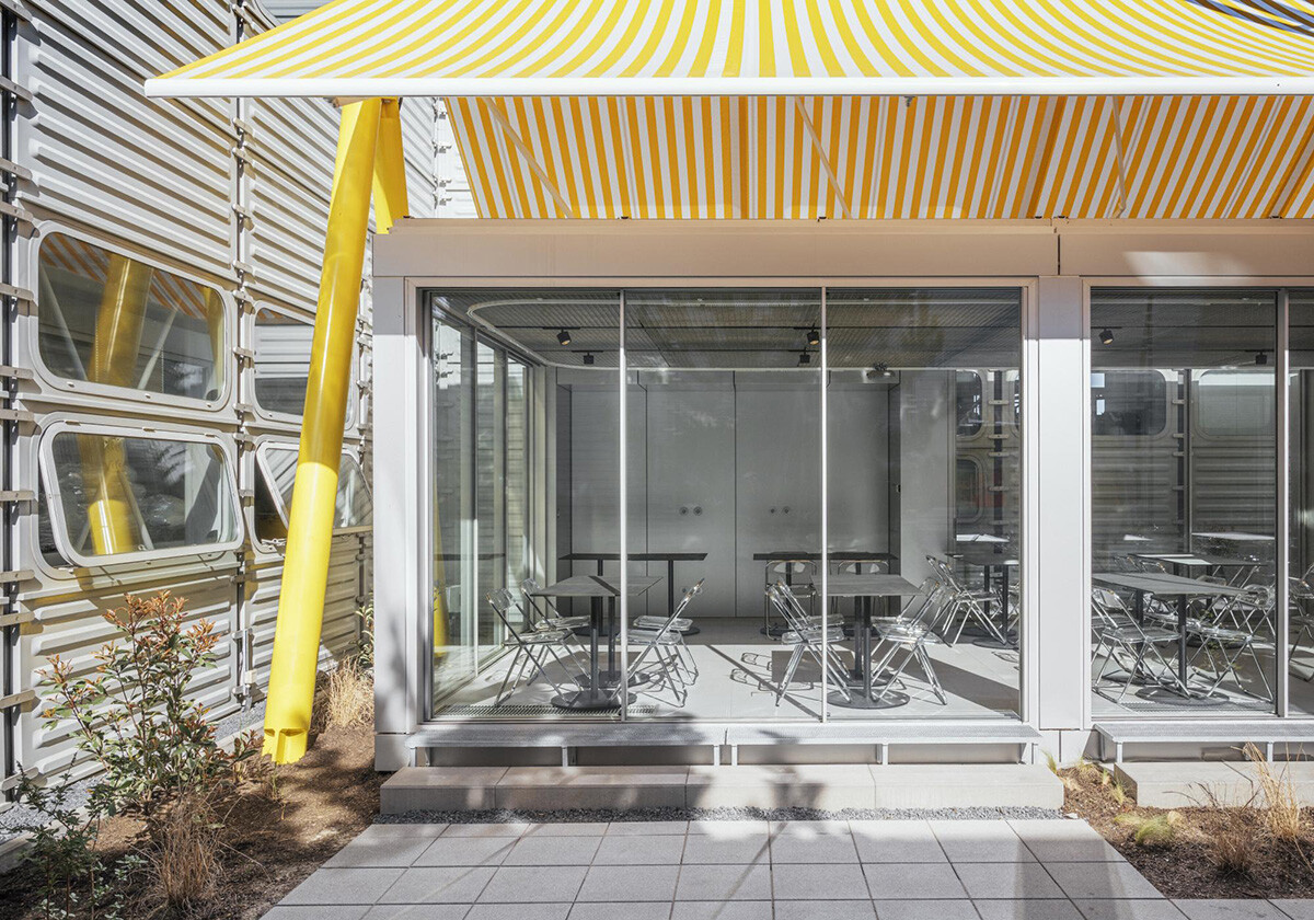 Modularer Einschub in Köln / Pavillon von Dietsch Vilaça und Hauptstadt ...